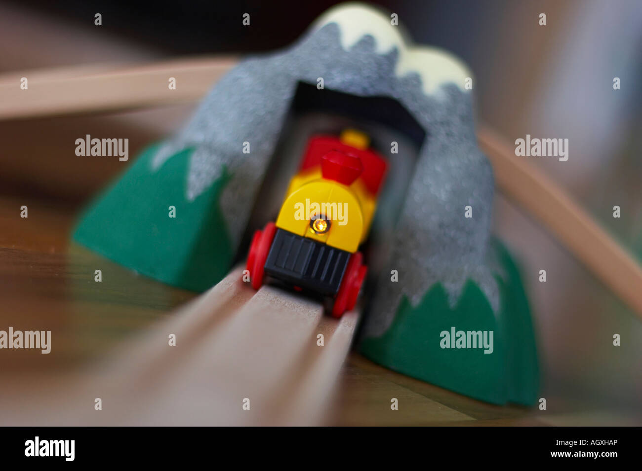 Toy train tracks tunnel hi-res stock photography and images - Alamy