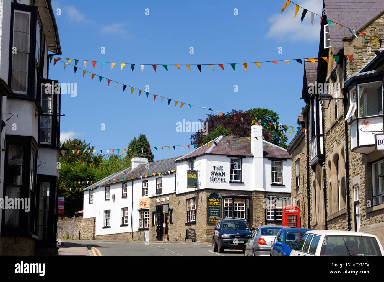 Kington church hi-res stock photography and images - Alamy