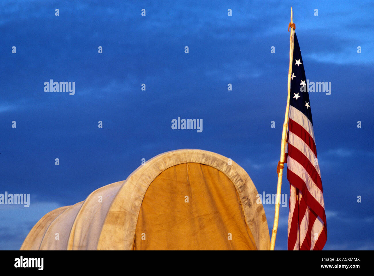 American pioneers wagon hi-res stock photography and images - Alamy