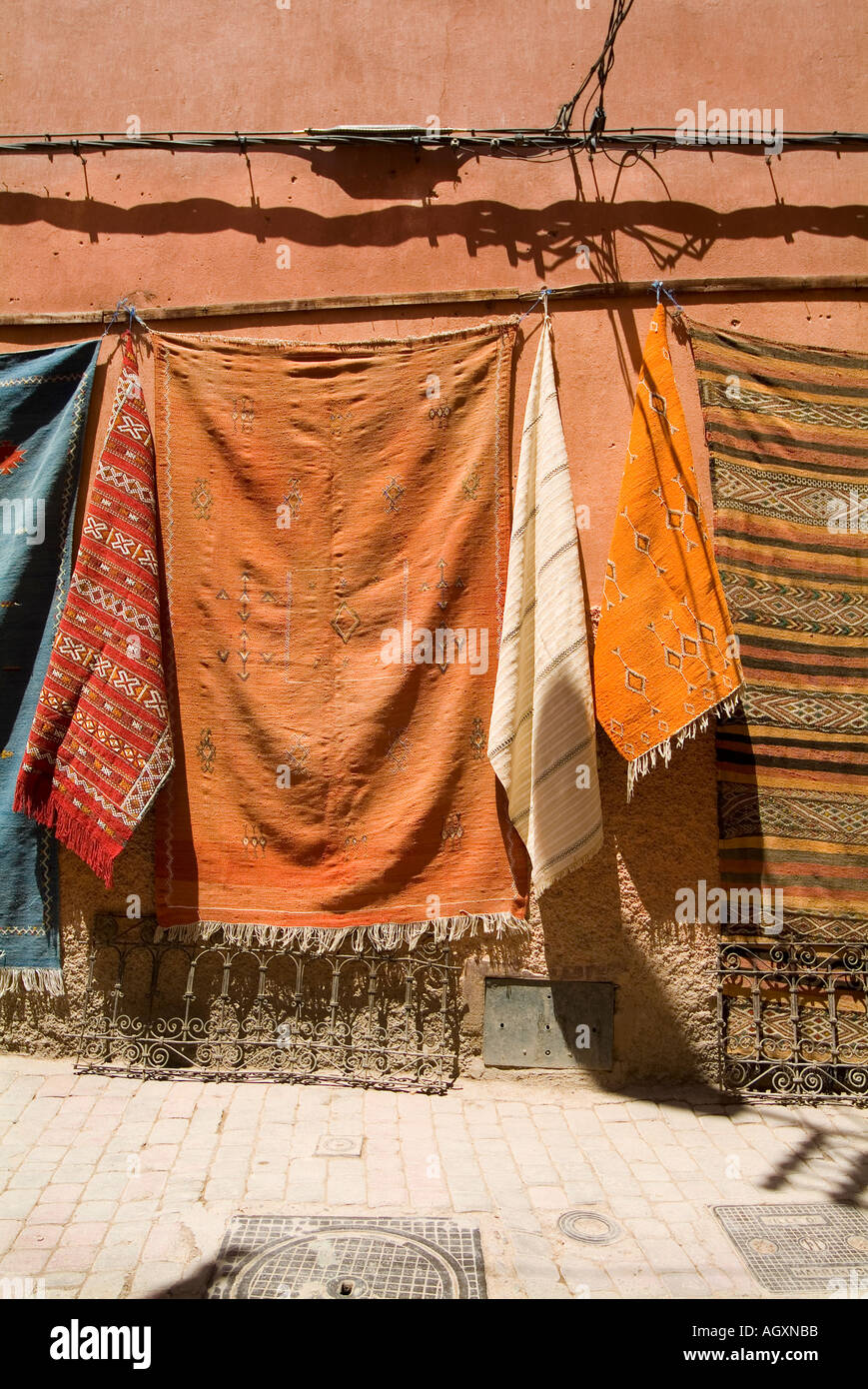 Hanging moroccan rugs hi-res stock photography and images - Alamy