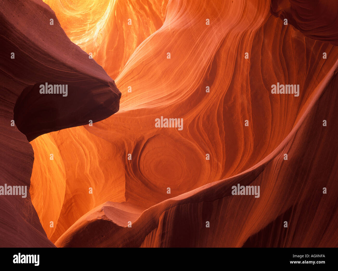 Light patterns on the sandstone interior of Lower Antelope Canyon ...