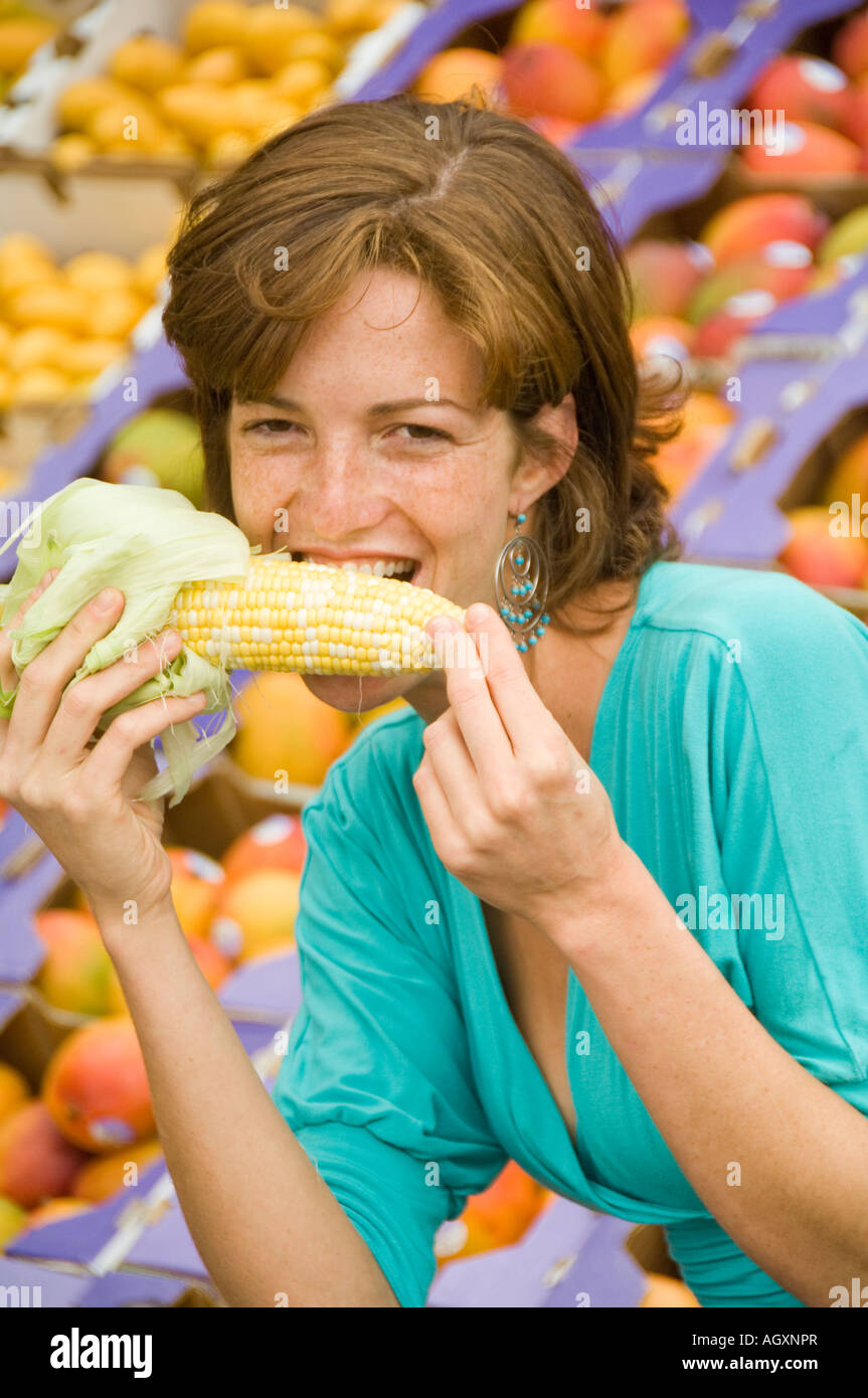 Summer food market model hi-res stock photography and images - Alamy
