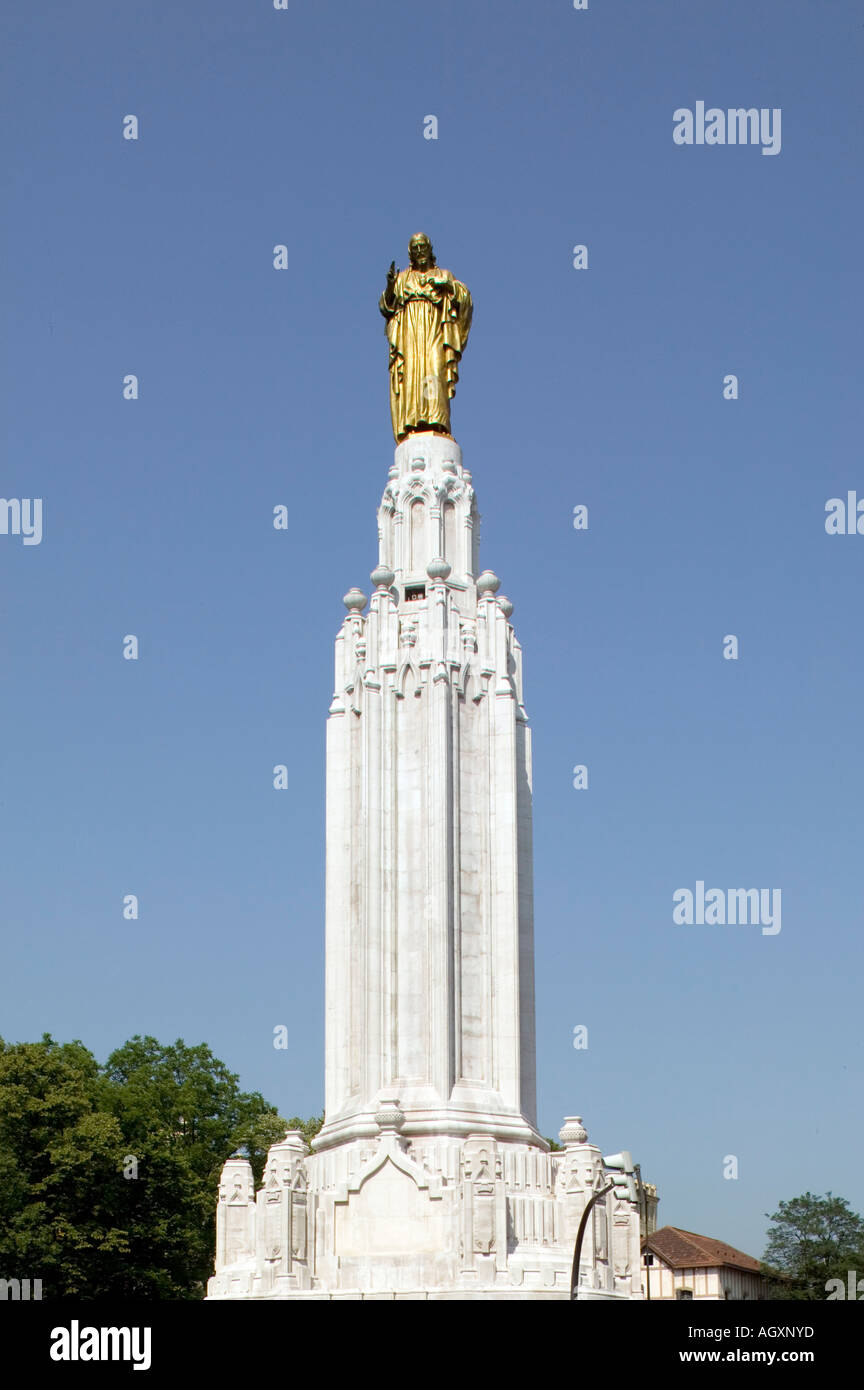 Monumento del Sagrado Corazon Plaza Sagrado Corazon Bilbao Pais Vasco Basque Country Spain ...
