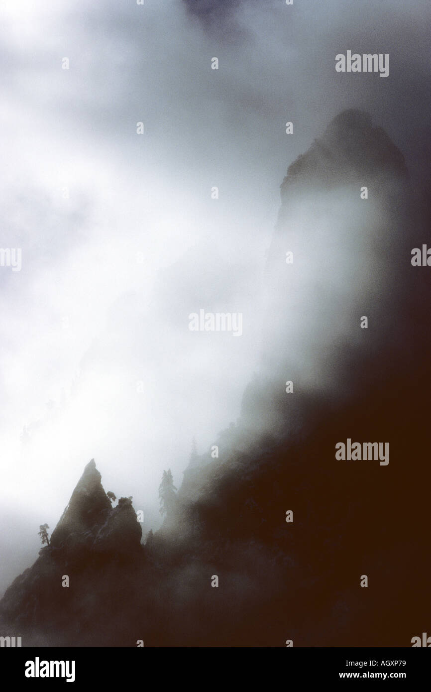 Monolithic stone spires hi-res stock photography and images - Alamy