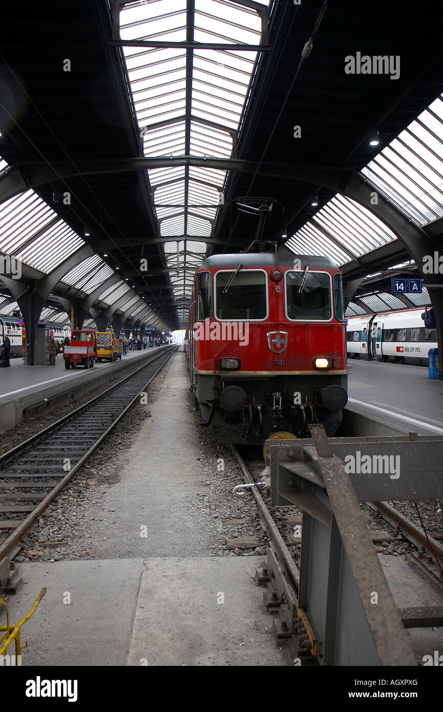 locomotive in train station Stock Photo - Alamy