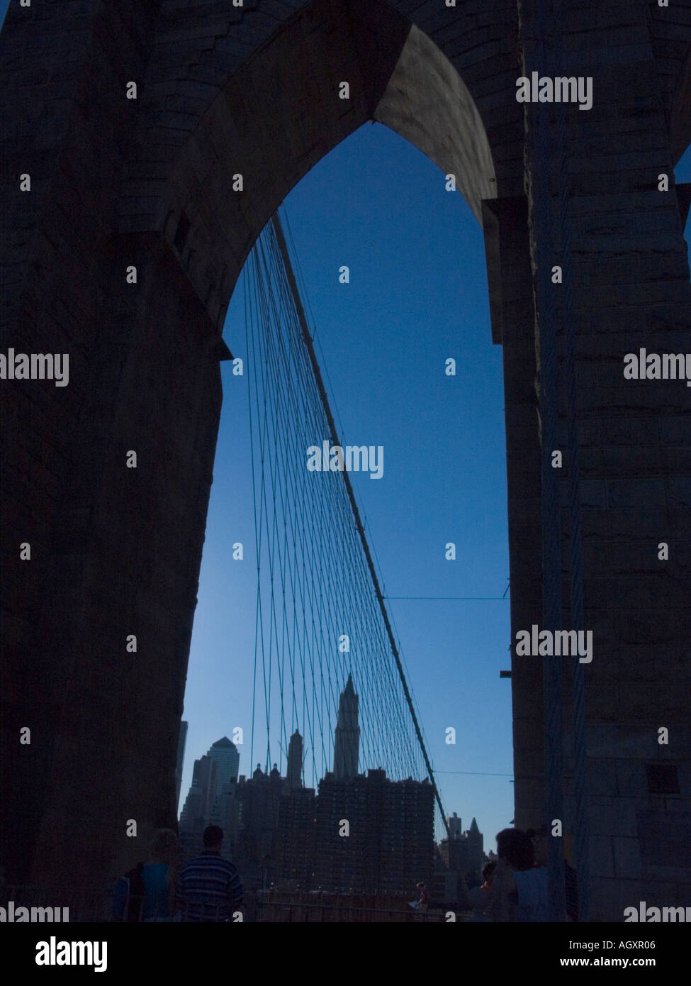 Brooklyn bridge way of the cross hi-res stock photography and images ...