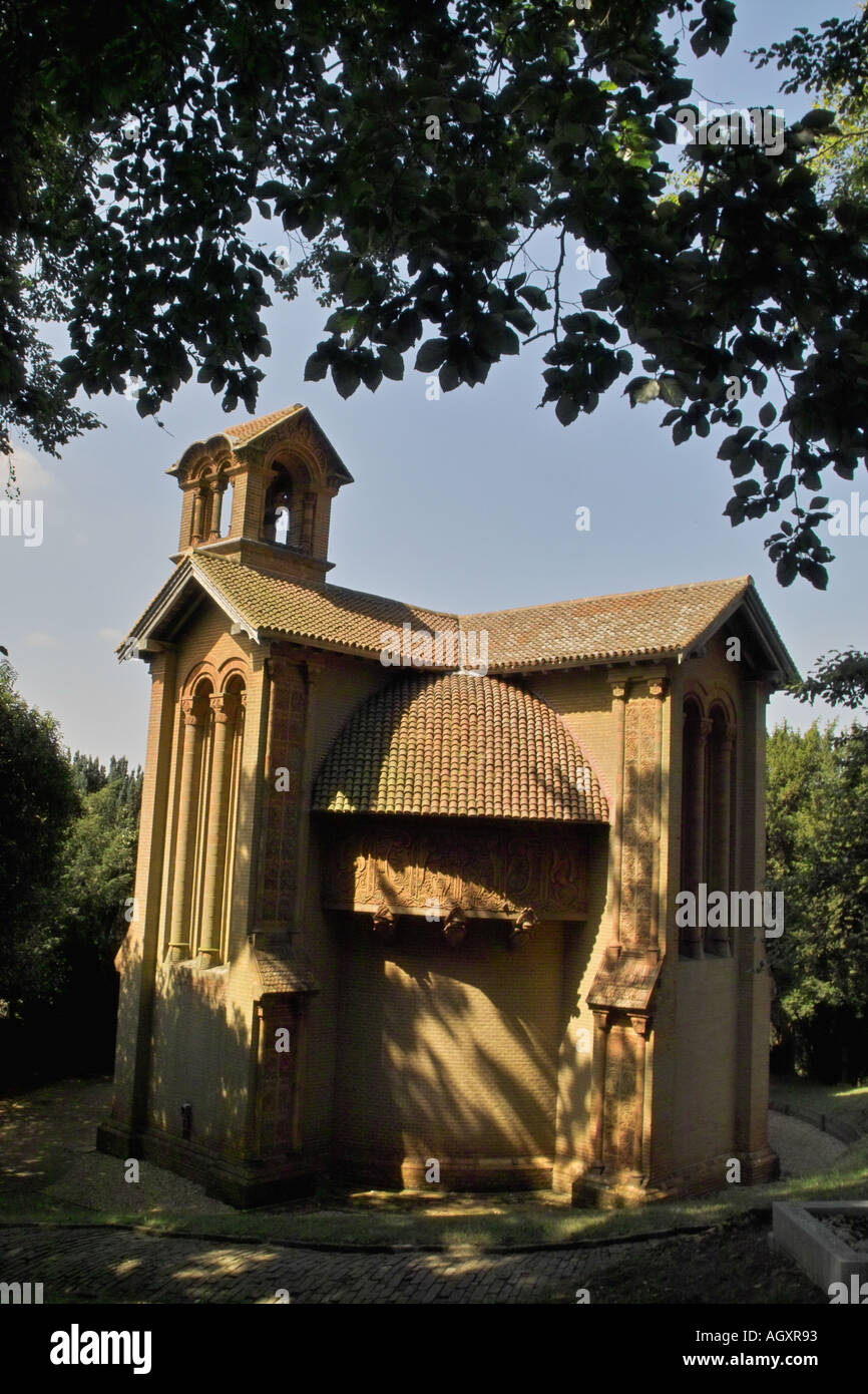 Watts mortuary chapel hi-res stock photography and images - Alamy