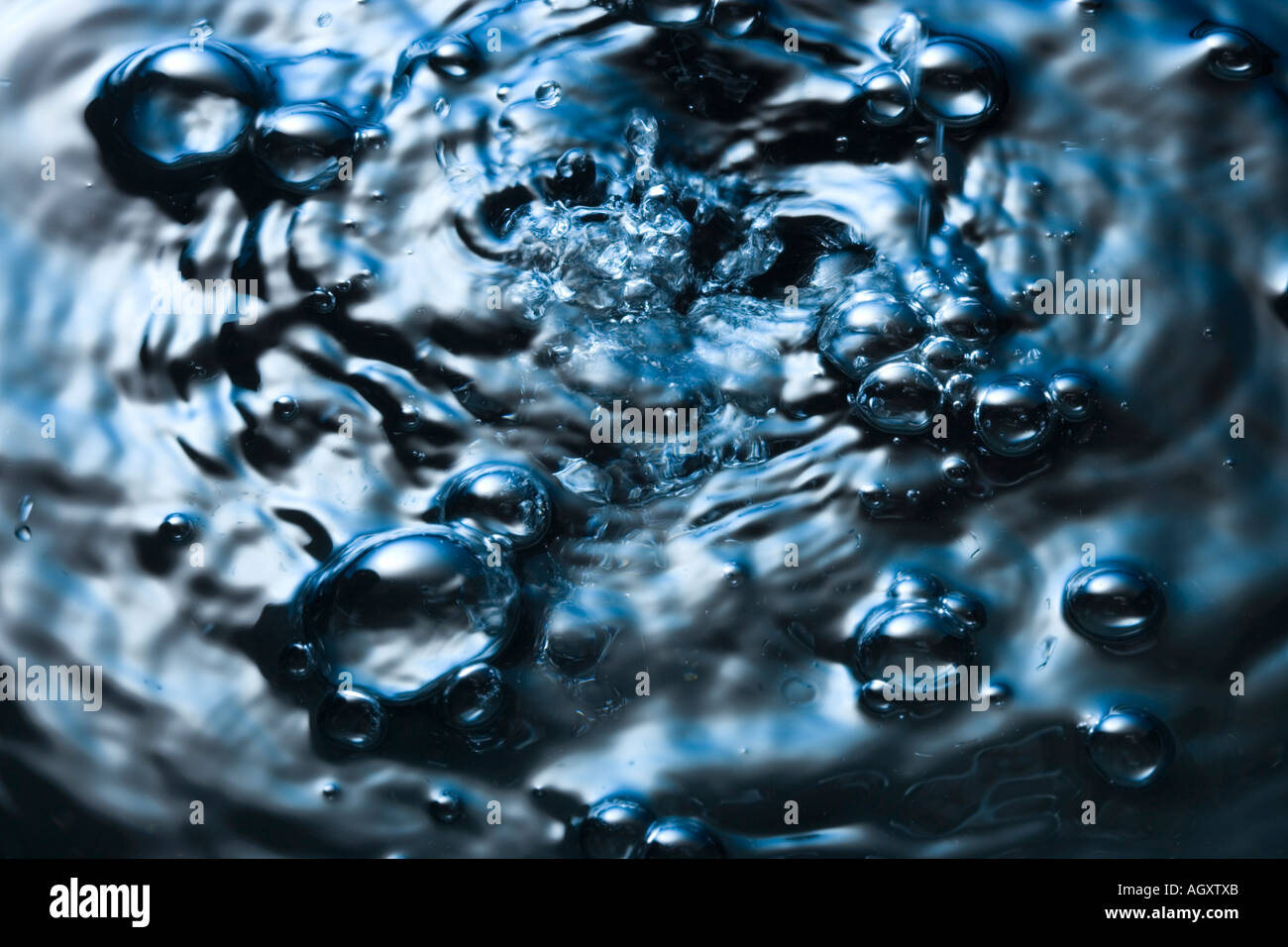 Bubbles on water Stock Photo - Alamy