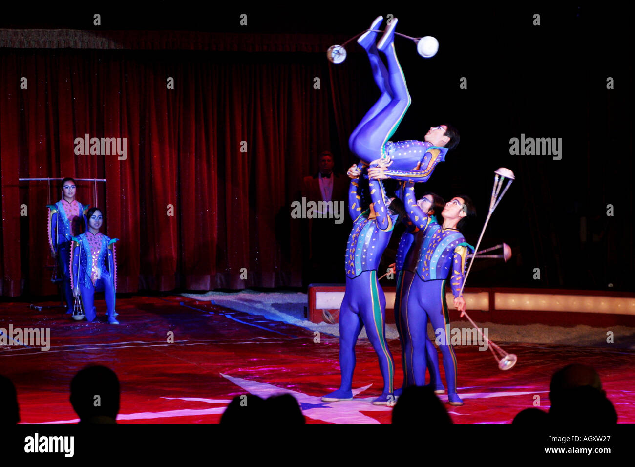 Chinese juggling group Water Meteo performing at Circus Maximum, Sweden ...