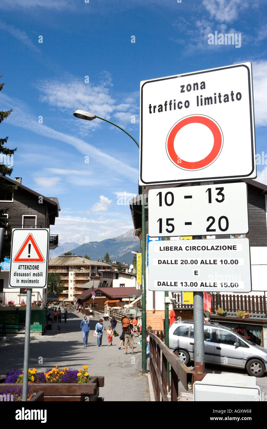 Limited traffic zone italy hi-res stock photography and images - Alamy