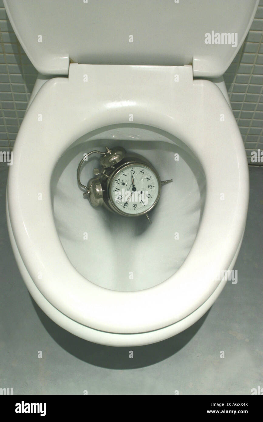 Flushing time hi-res stock photography and images - Alamy