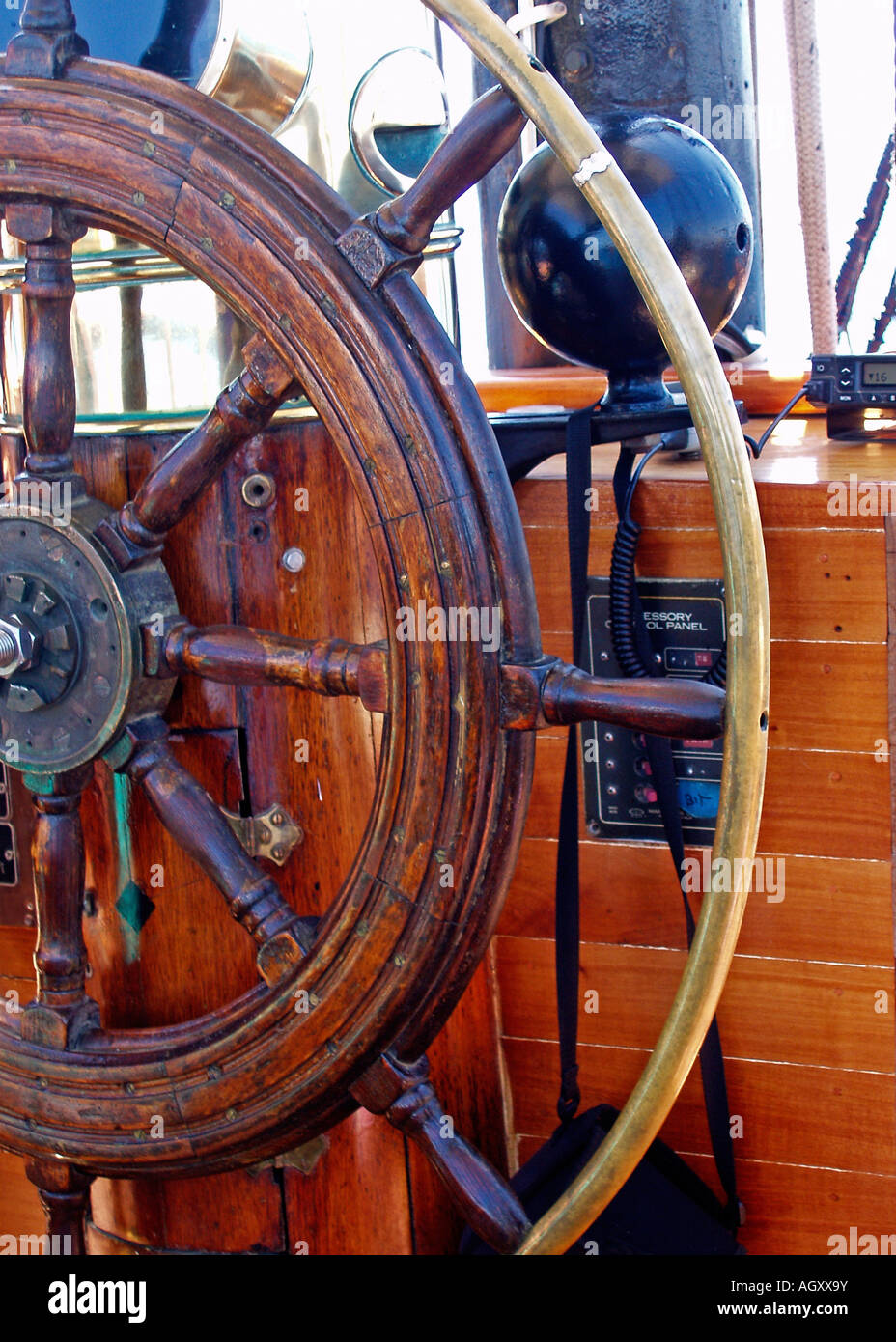 Brass wheel hi-res stock photography and images - Alamy