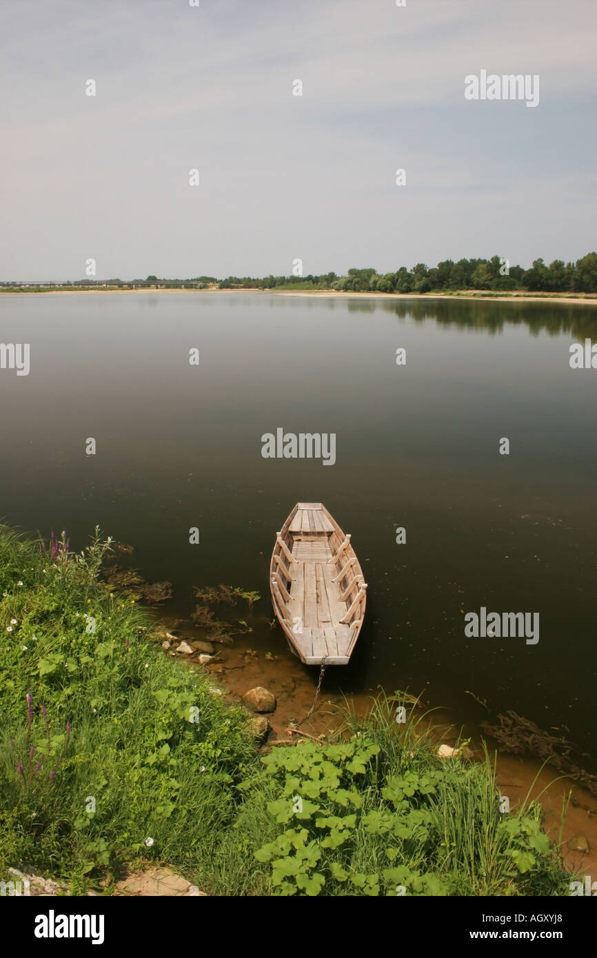 Traditional boat on loire river hi-res stock photography and images - Alamy
