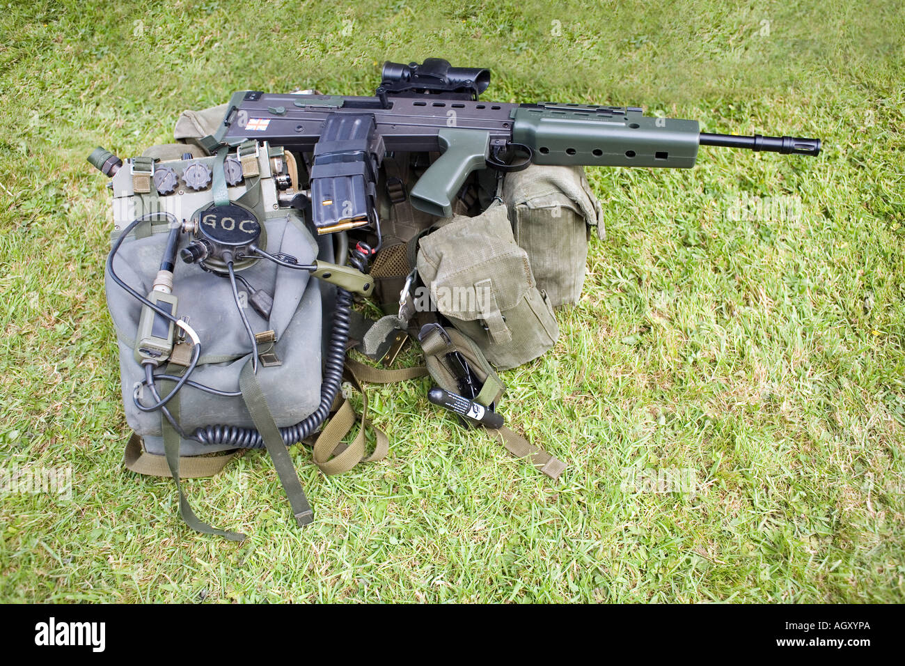 British Army SA80 assault rifle Stock Photo - Alamy