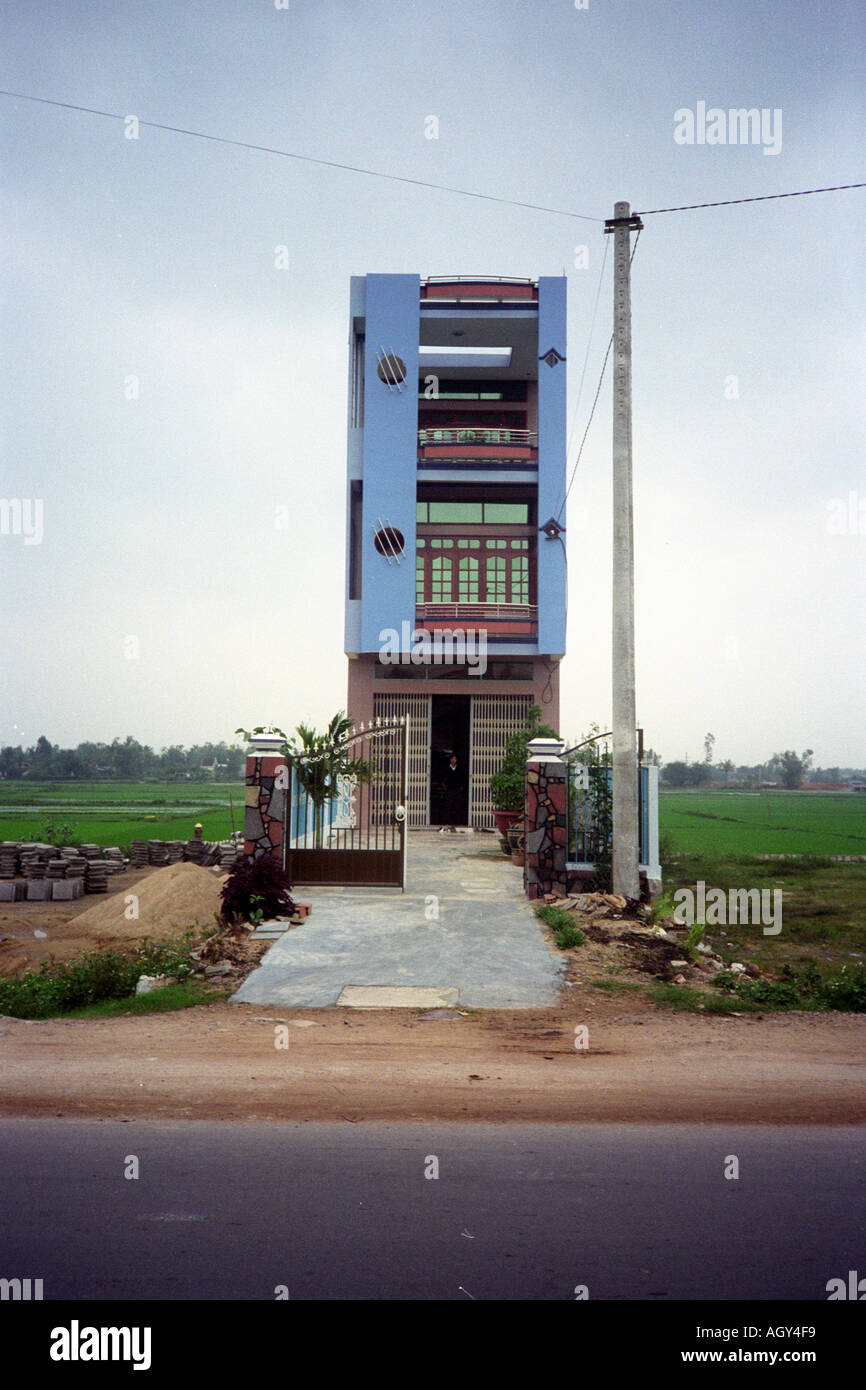 House Vietnam Highway 1 Vertical development Shophouse typical ...