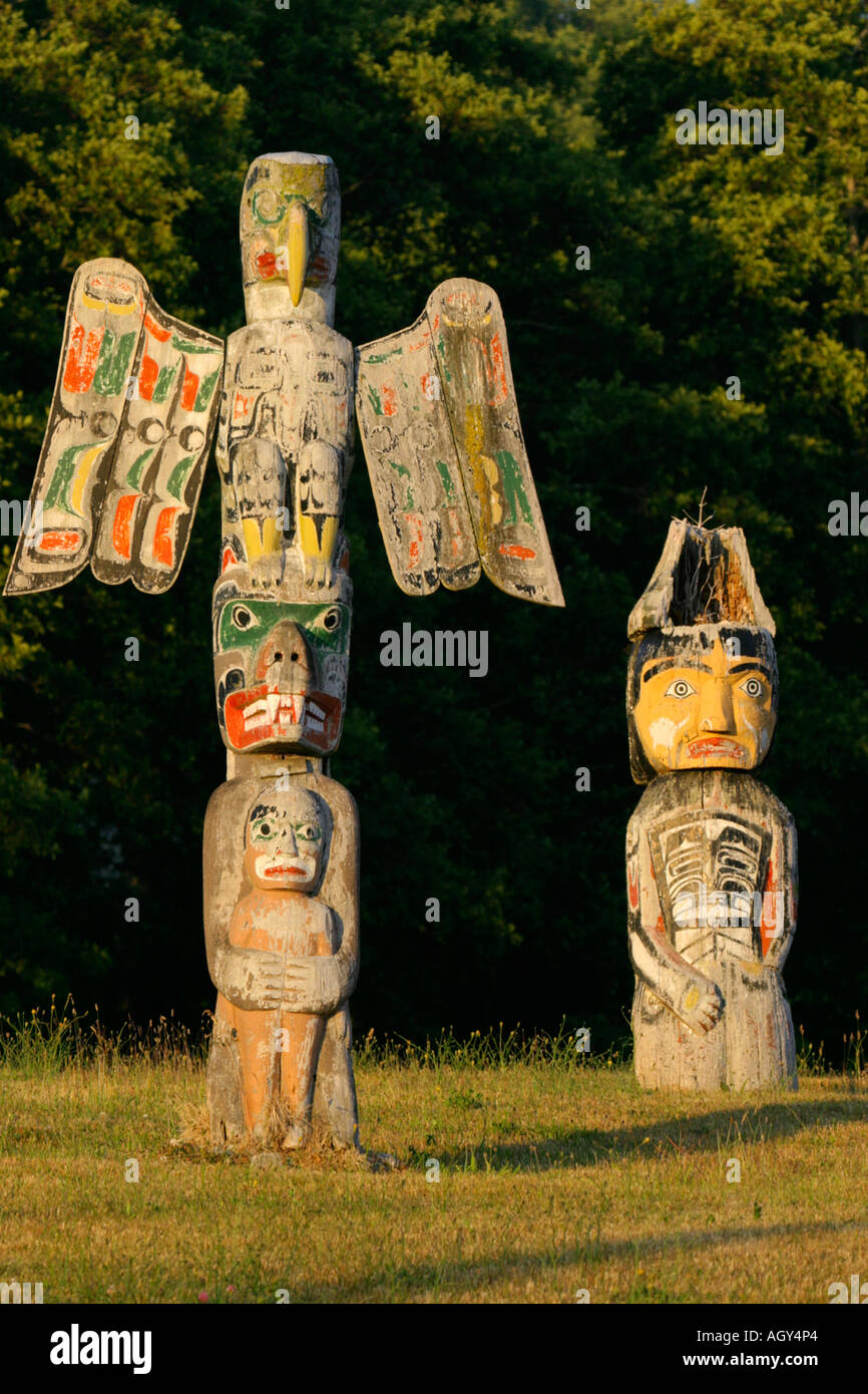 Sacred totem poles honouring the native dead at Namgis burial ground ...