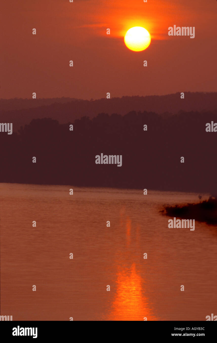 Lake nimrod hi-res stock photography and images - Alamy