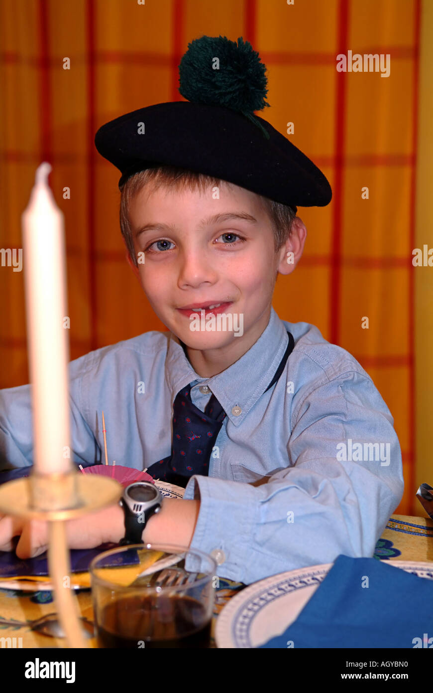 Male scotsman hi-res stock photography and images - Alamy