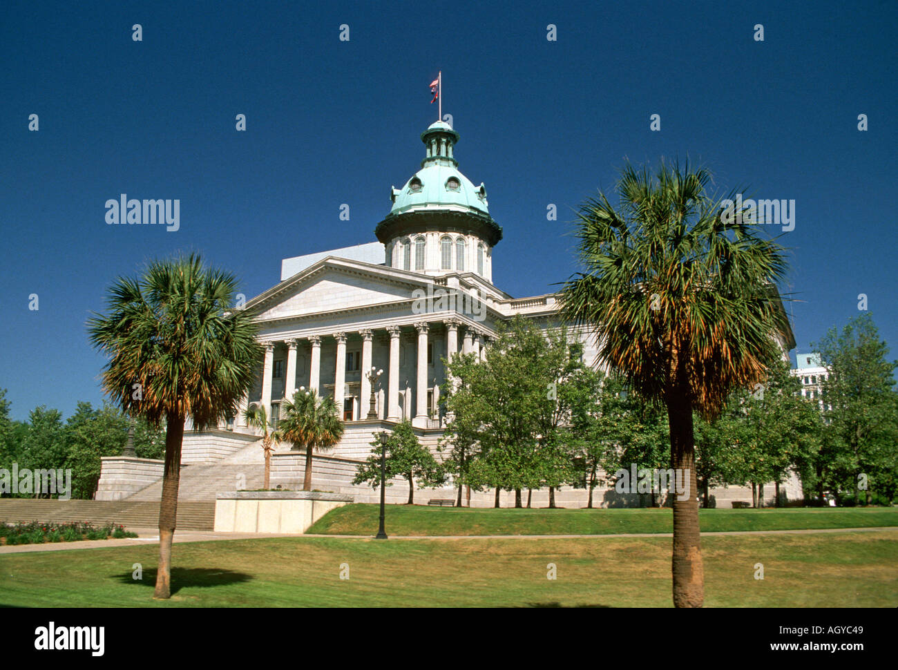 Public law building hi-res stock photography and images - Alamy