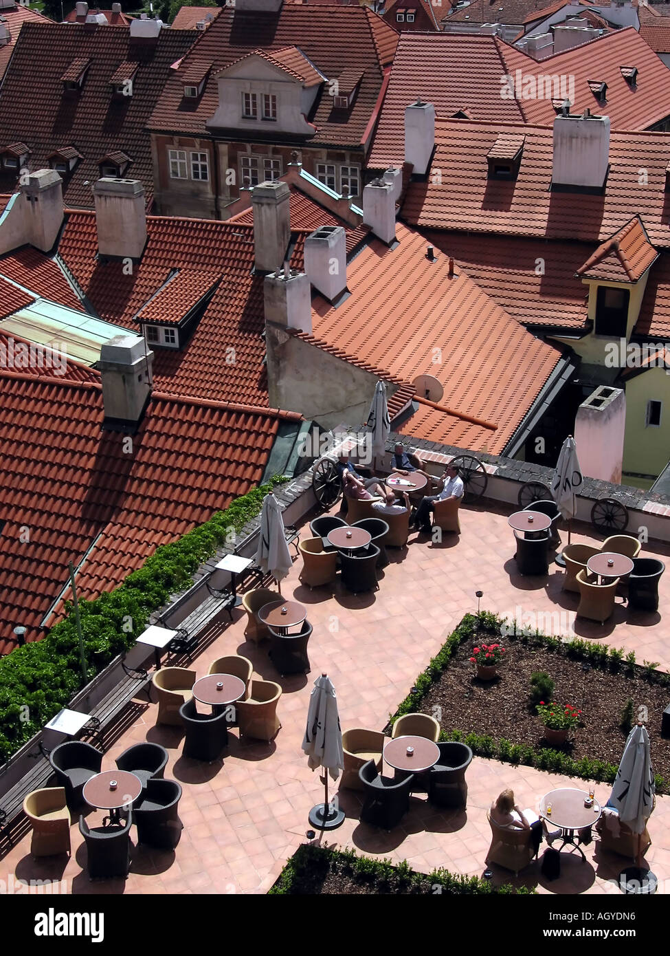 Bar on a roof terrace hi-res stock photography and images - Alamy