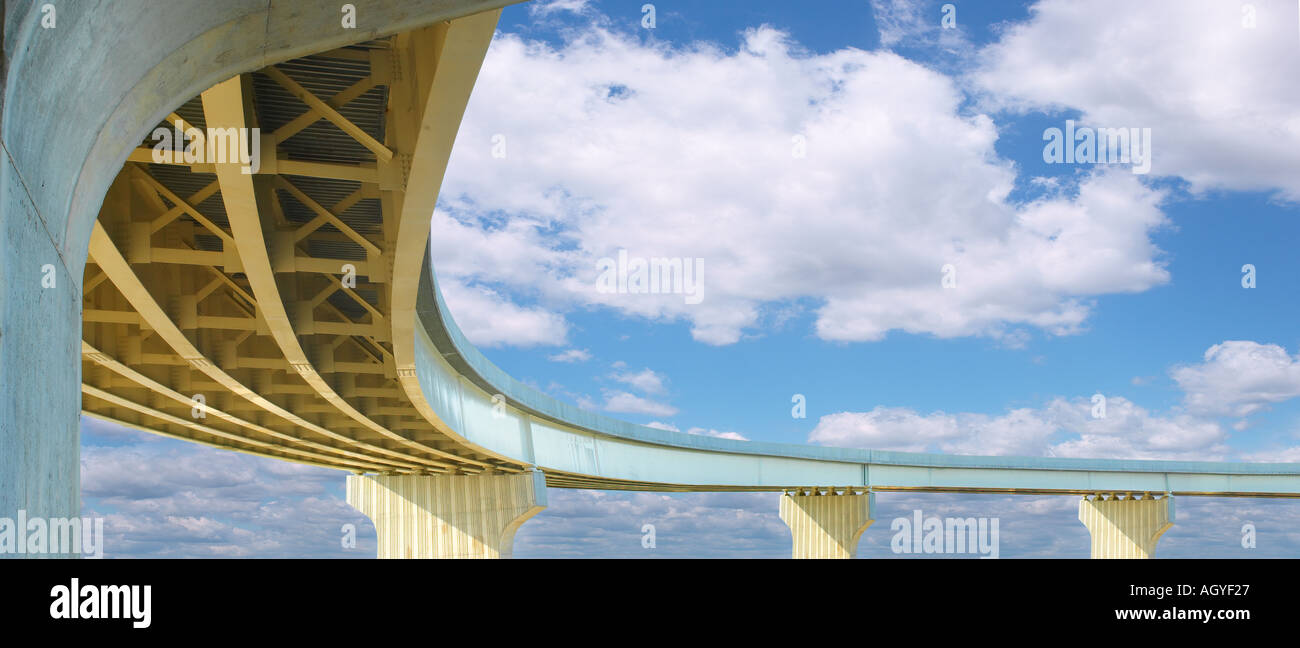 Curved overpass hi-res stock photography and images - Alamy