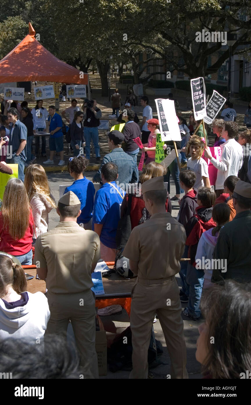 Military protest crowd hi-res stock photography and images - Alamy