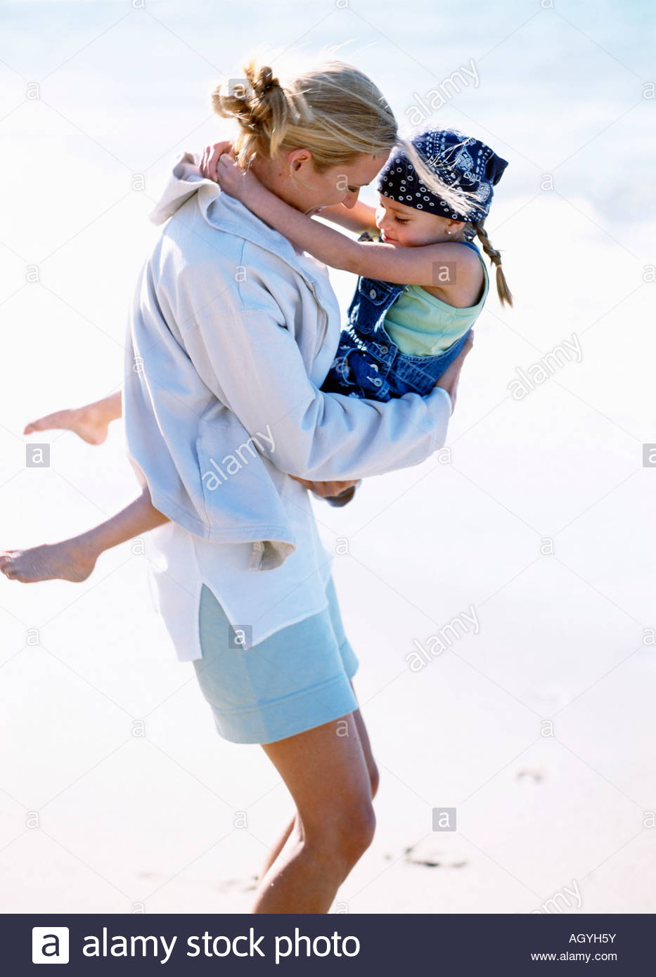 Straddling Stock Photos & Straddling Stock Images - Alamy