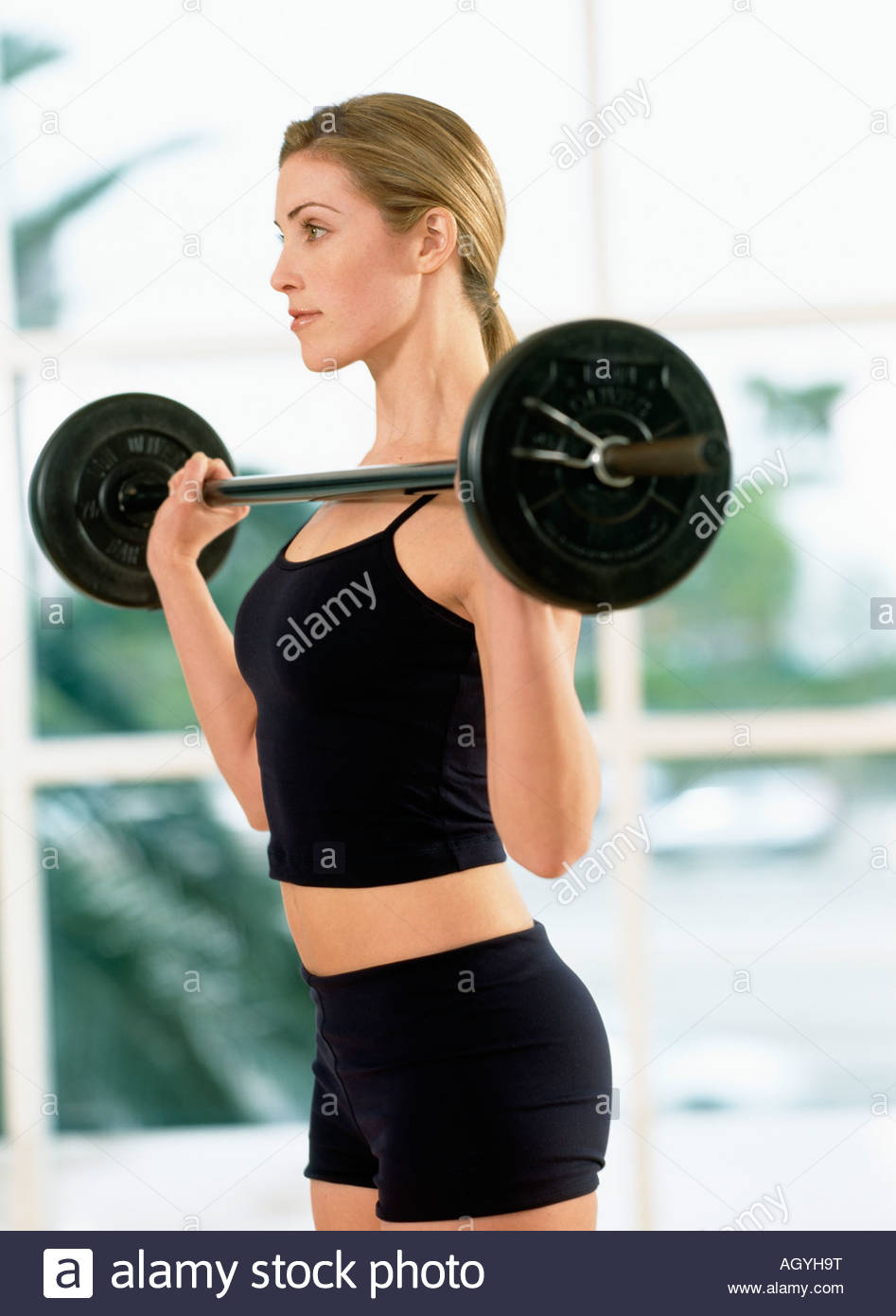 Lifting Shirt Stock Photos & Lifting Shirt Stock Images - Alamy