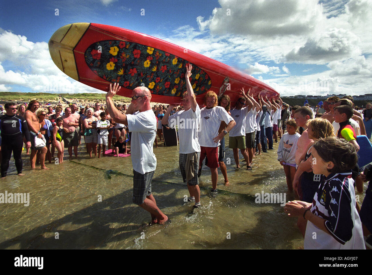 THE WORLDS LONGEST SURFBOARD DEBUTS AT FISTRAL BEACH CORNWALL UK AUG ...
