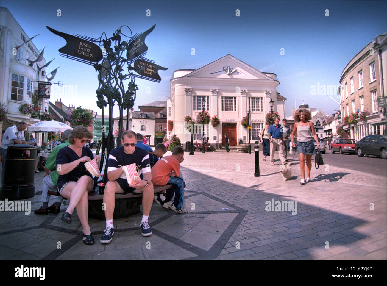 Romsey town centre hi-res stock photography and images - Alamy