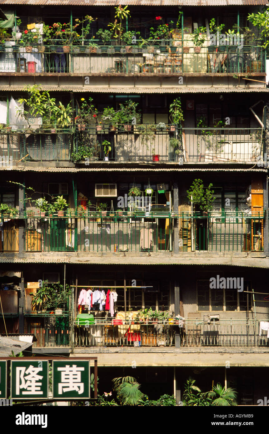 Old apartments Hollywood Road Hong Kong Stock Photo - Alamy