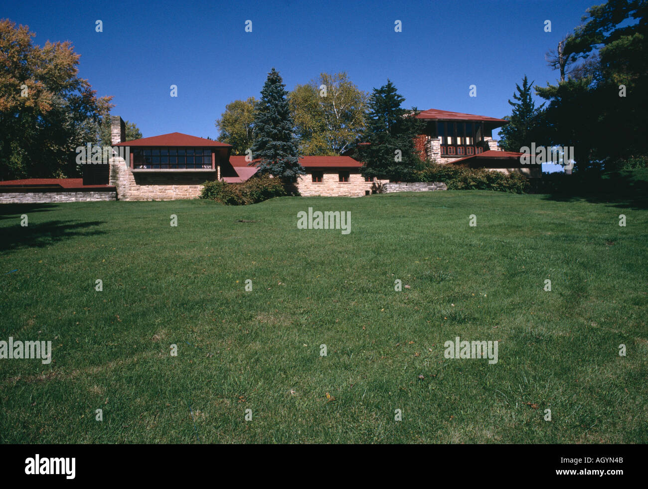 1950s school building hi-res stock photography and images - Alamy