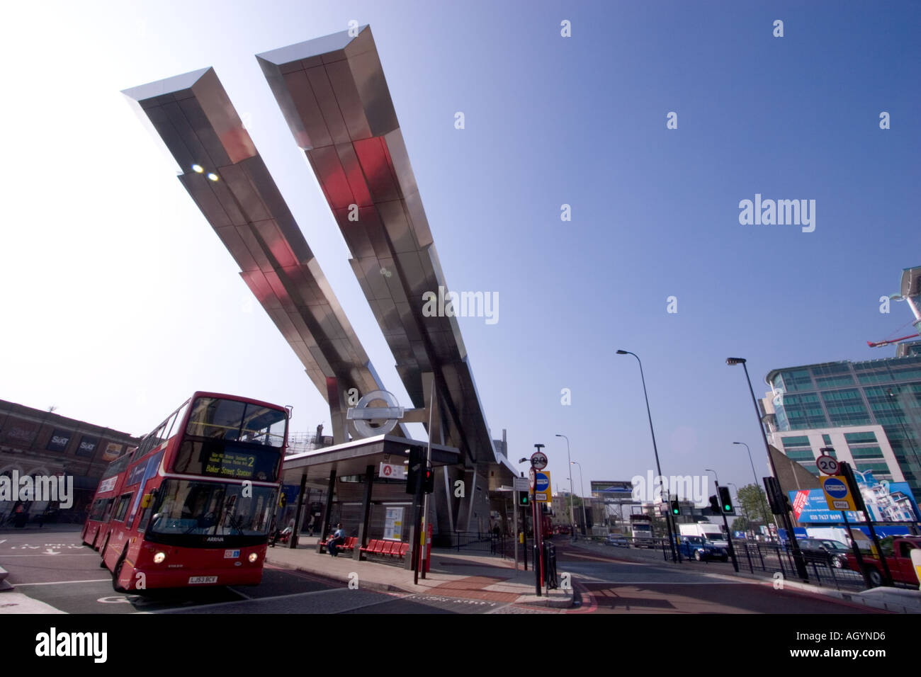 Vauxhall Cross bus station terminus modern architecture by Arup ...