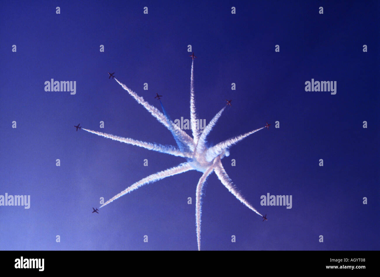 Formation flying skills hi-res stock photography and images - Alamy