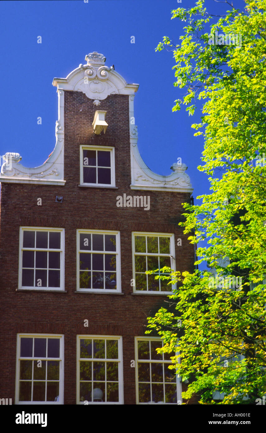 Traditional house facade Amsterdam Stock Photo - Alamy