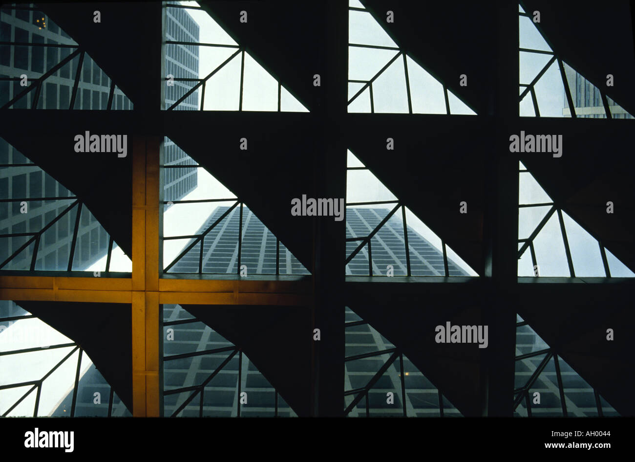Geometric window patterns hi-res stock photography and images - Alamy