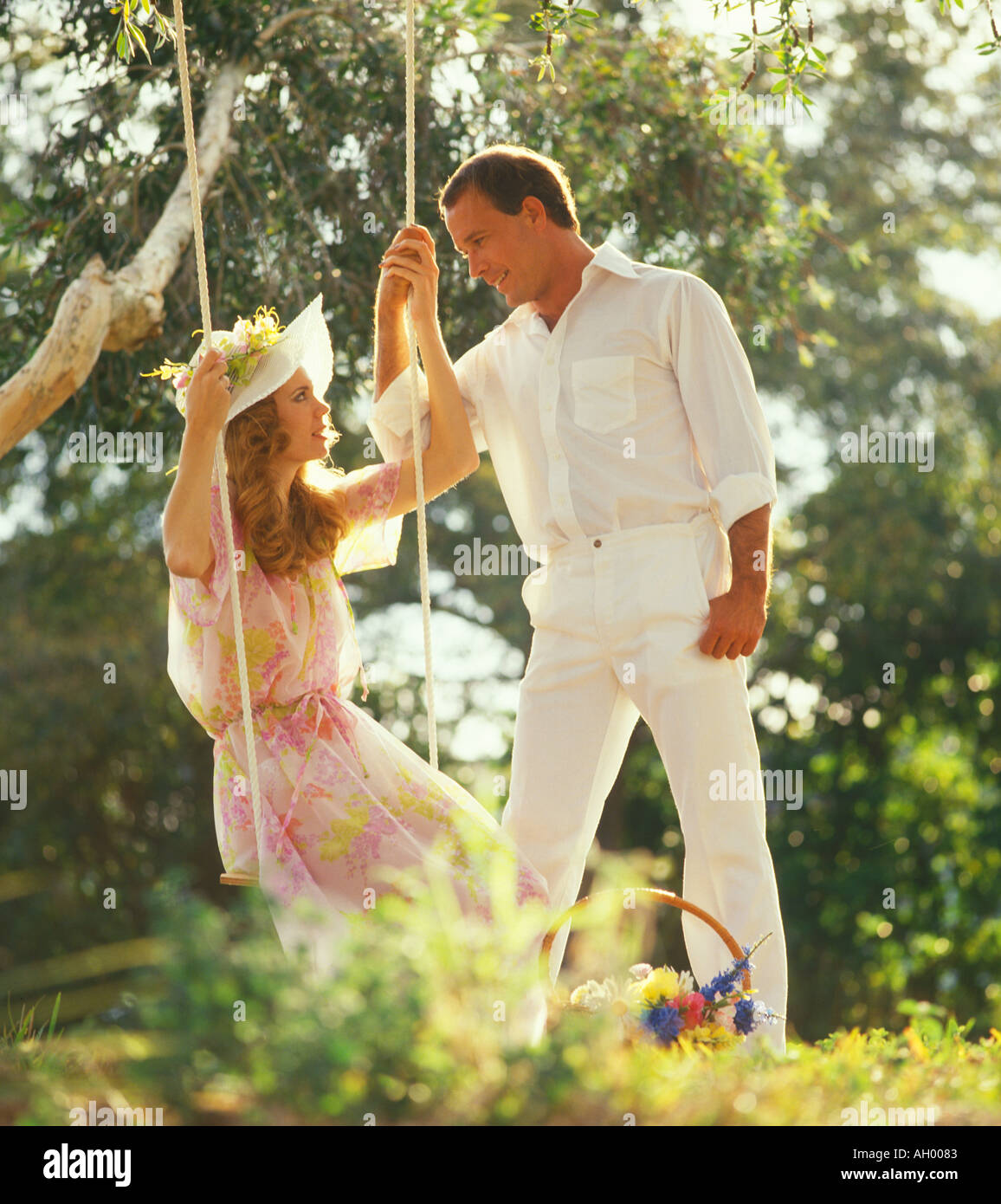Rope swing and couple hi-res stock photography and images - Alamy