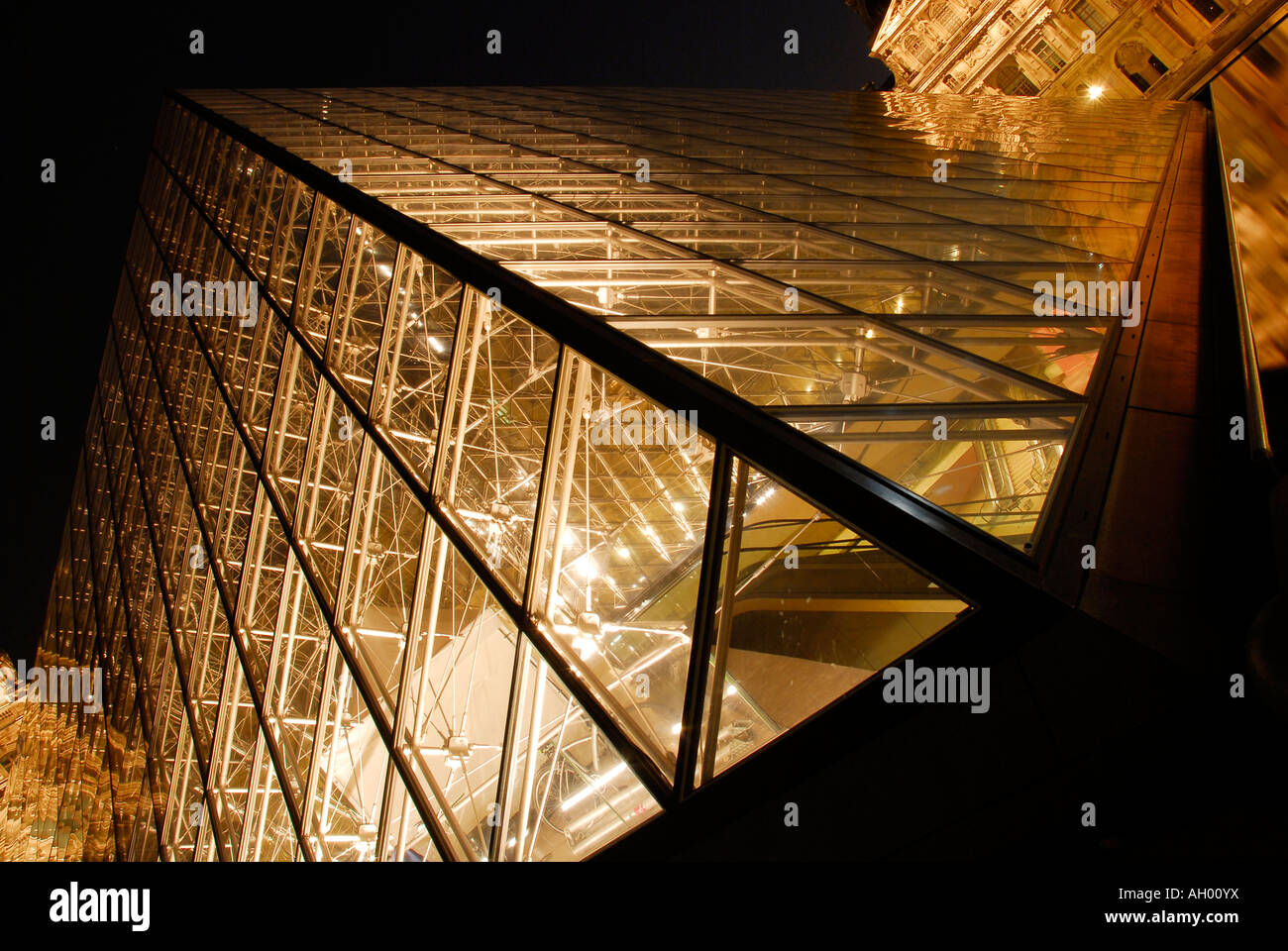 Louvre davinci code hi-res stock photography and images - Alamy