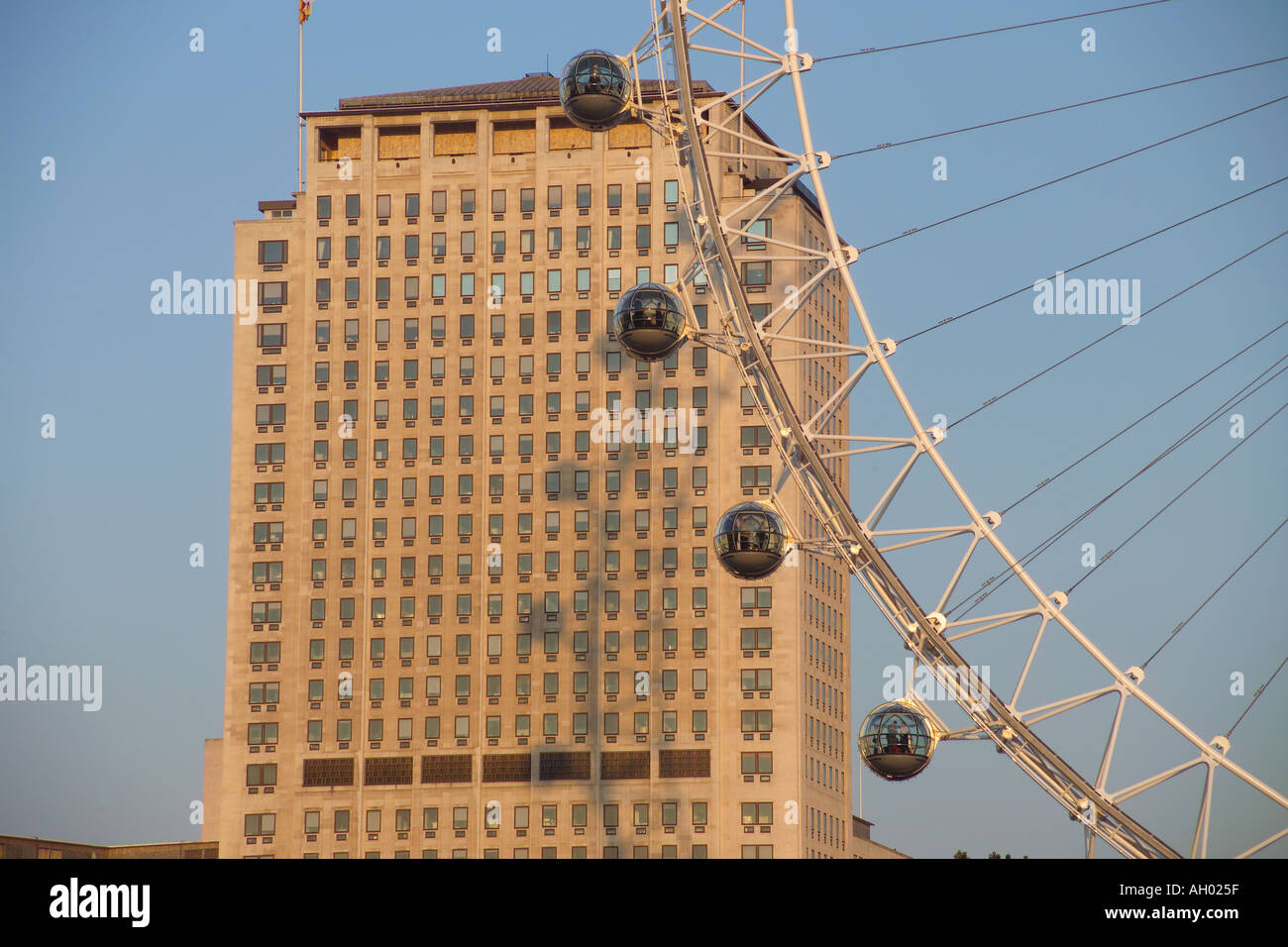 UK London London Eye The Shell Building Stock Photo - Alamy