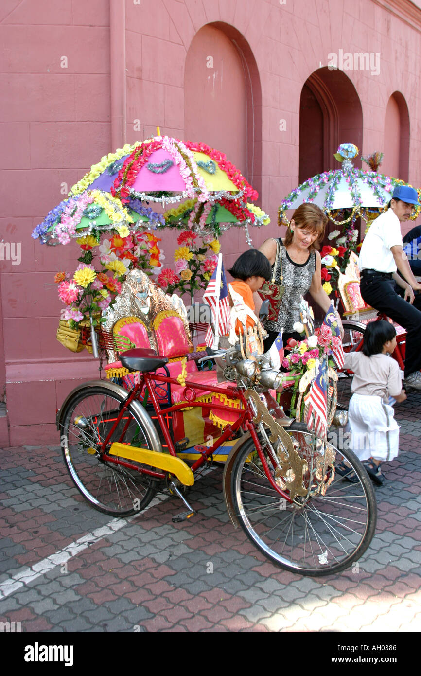 Cycle trishaw hi-res stock photography and images - Alamy