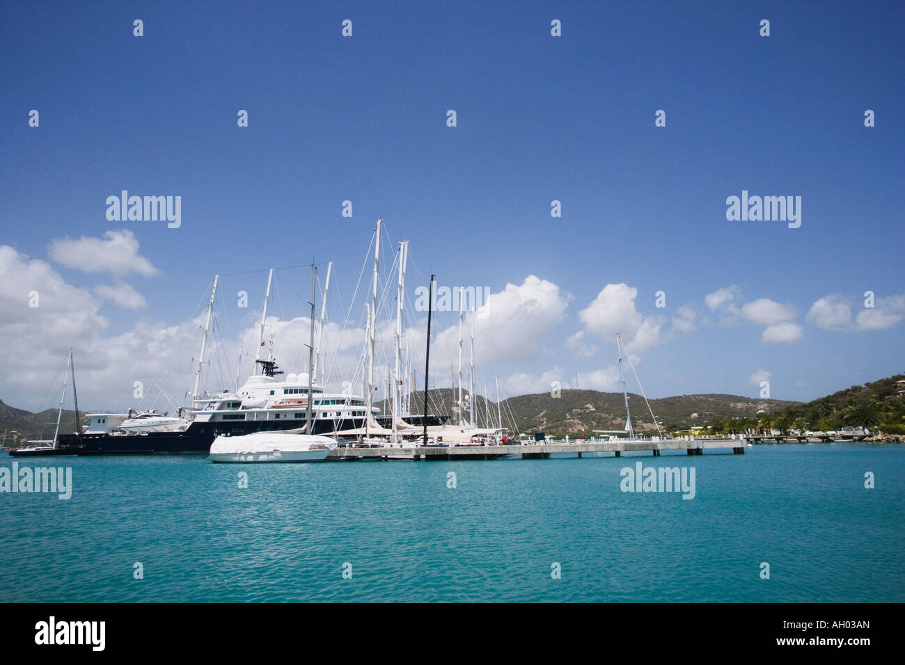 Cruise ship at a harbor Stock Photo - Alamy