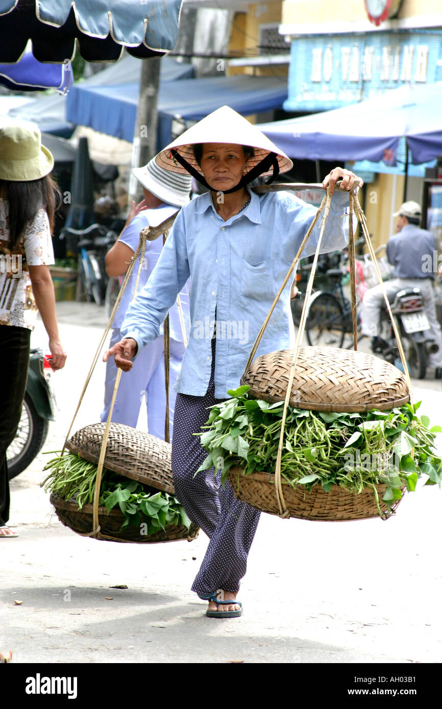 Carry heavy load shoulders hi-res stock photography and images - Alamy