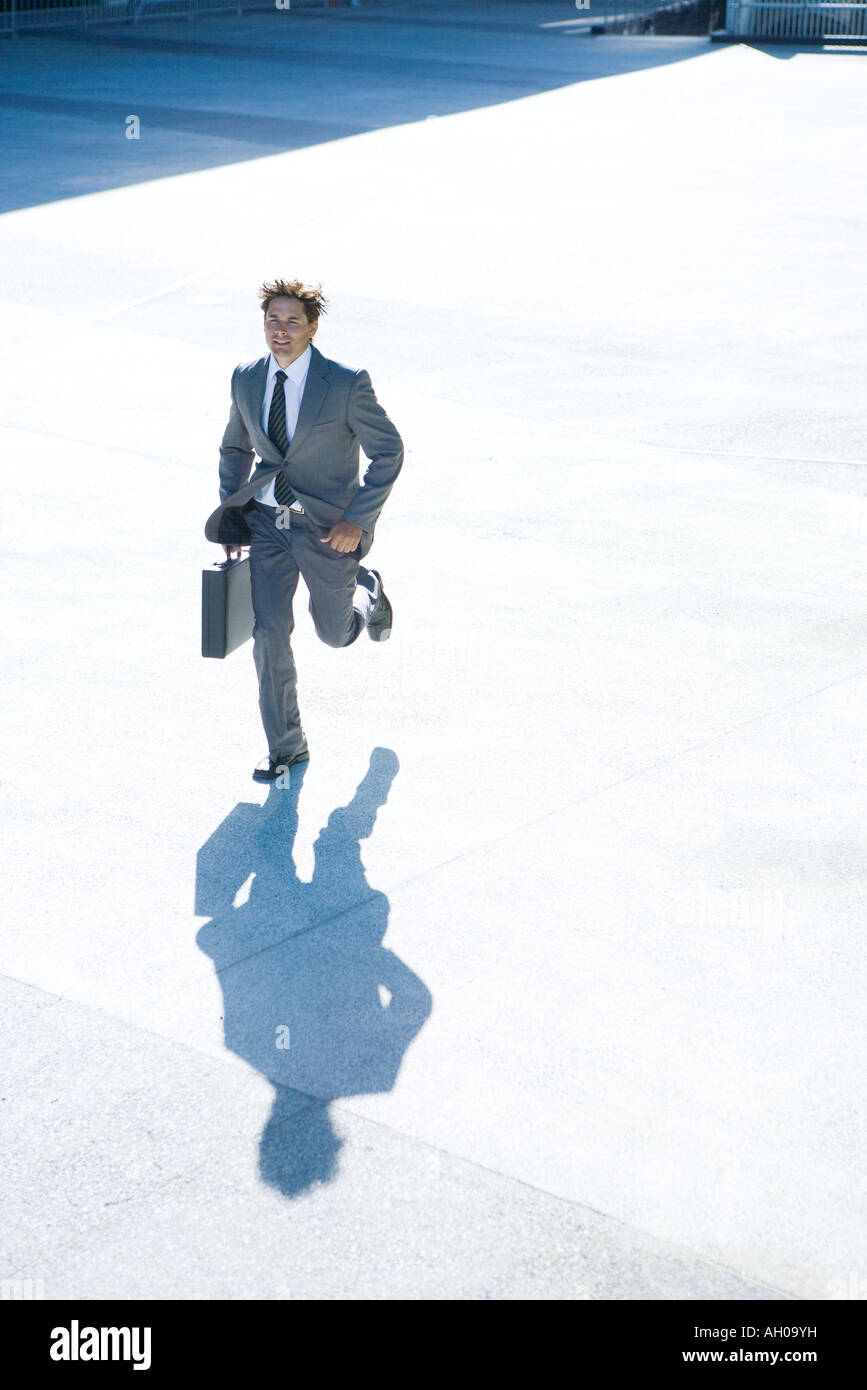 Man running looking from above hi-res stock photography and images - Alamy