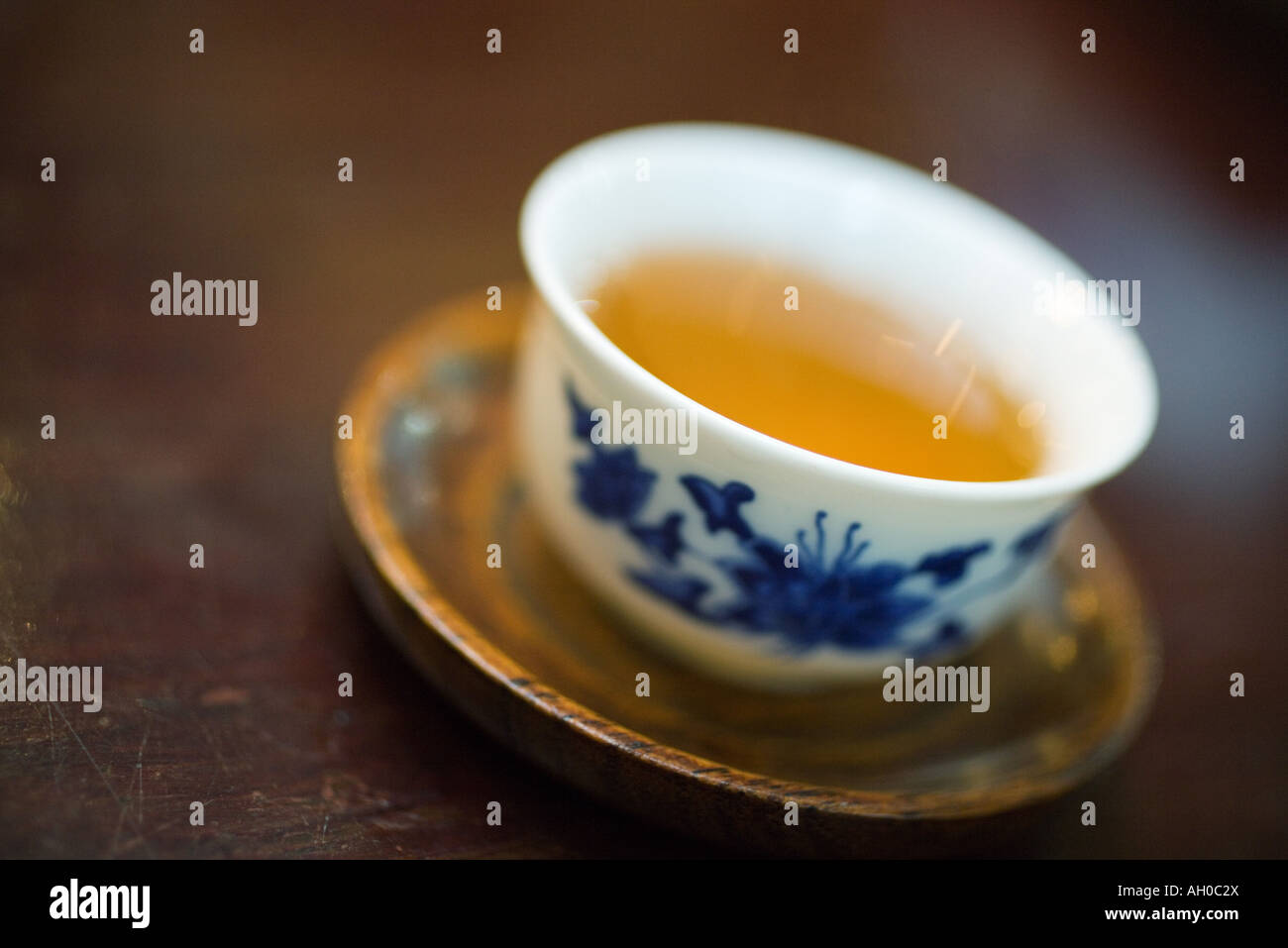One cup saucer tea hi-res stock photography and images - Alamy