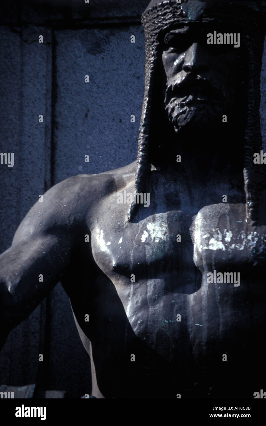 Scotland Glasgow Scottish Knight Statue within Kelvingrove park Stock ...