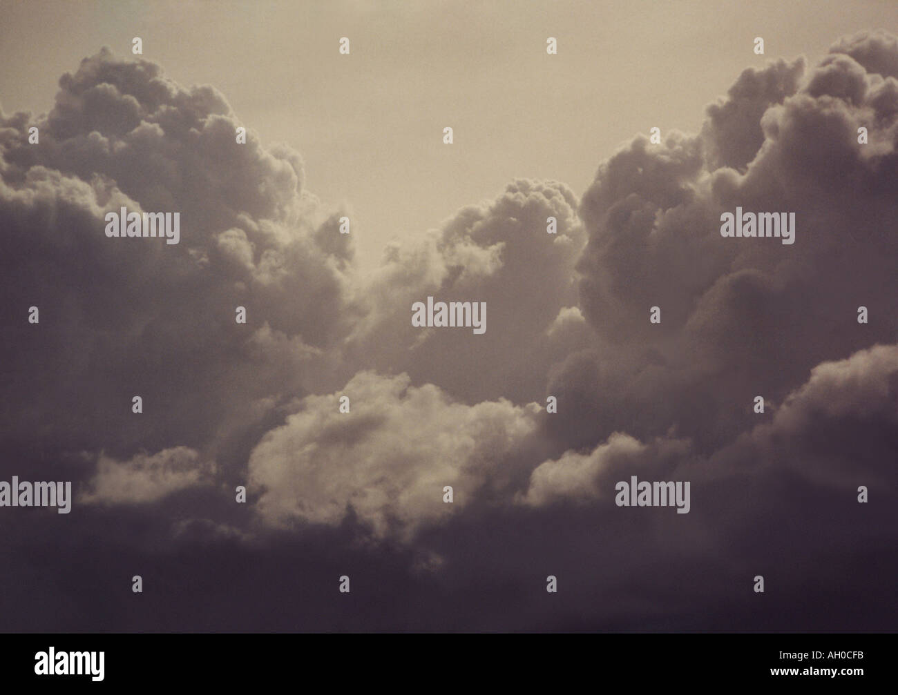 Cumulonimbus clouds building up to a storm Stock Photo - Alamy