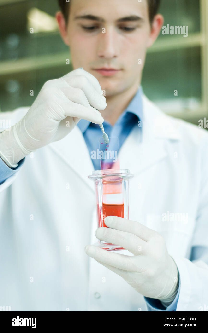 Lab tongs hi-res stock photography and images - Alamy