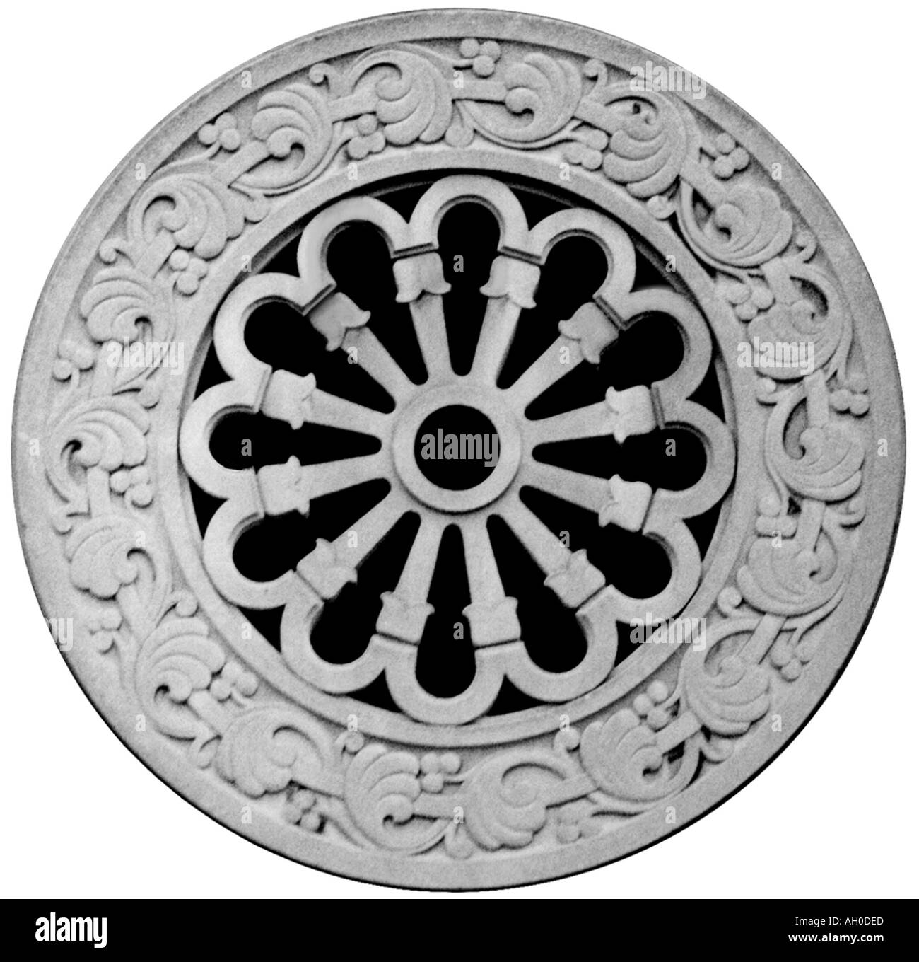 Medieval medallion hi-res stock photography and images - Alamy