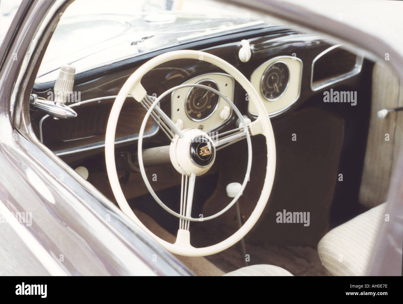 1951 VW Volkswagon interior with steering wheel Stock Photo - Alamy