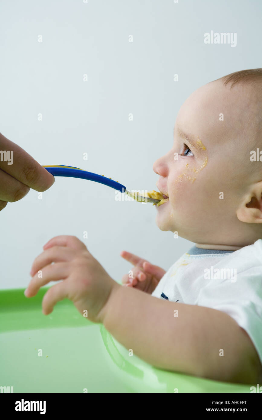 Spoon side view hi-res stock photography and images - Alamy